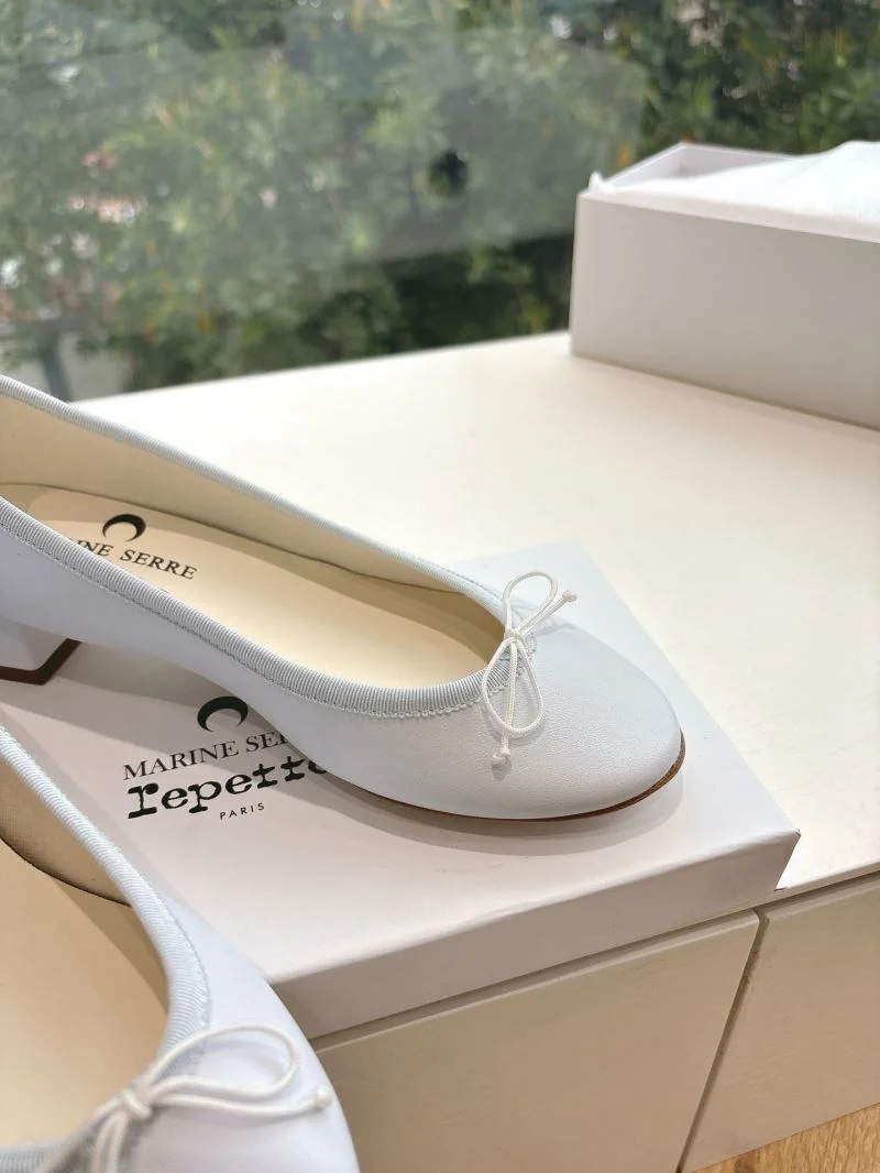 Precise copy Repetto Shoes