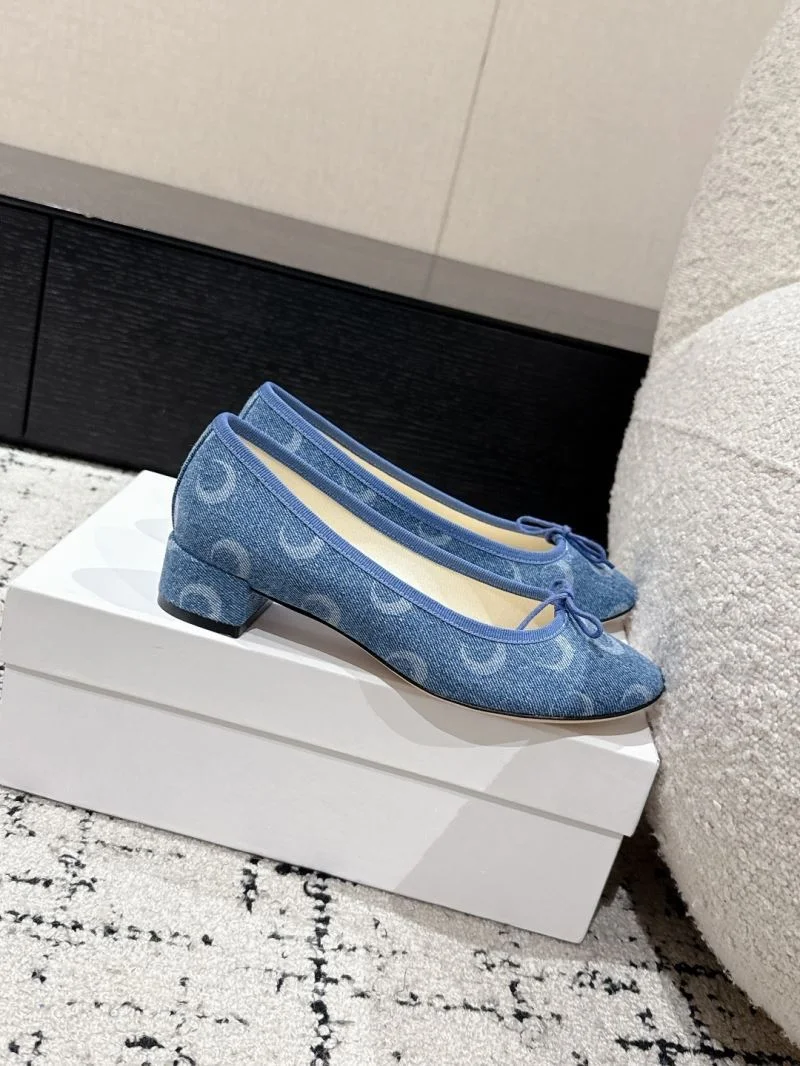 High accuracy Repetto Shoes