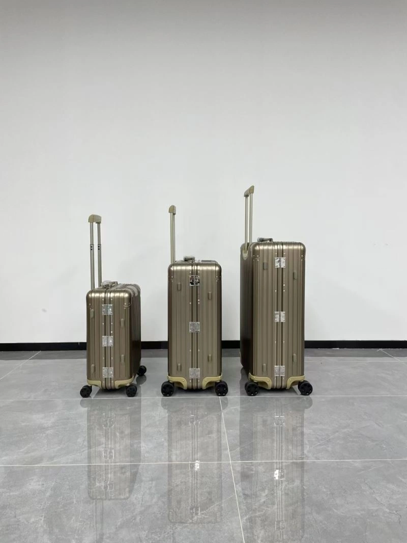 Indistinguishable Rimowa Suitcase