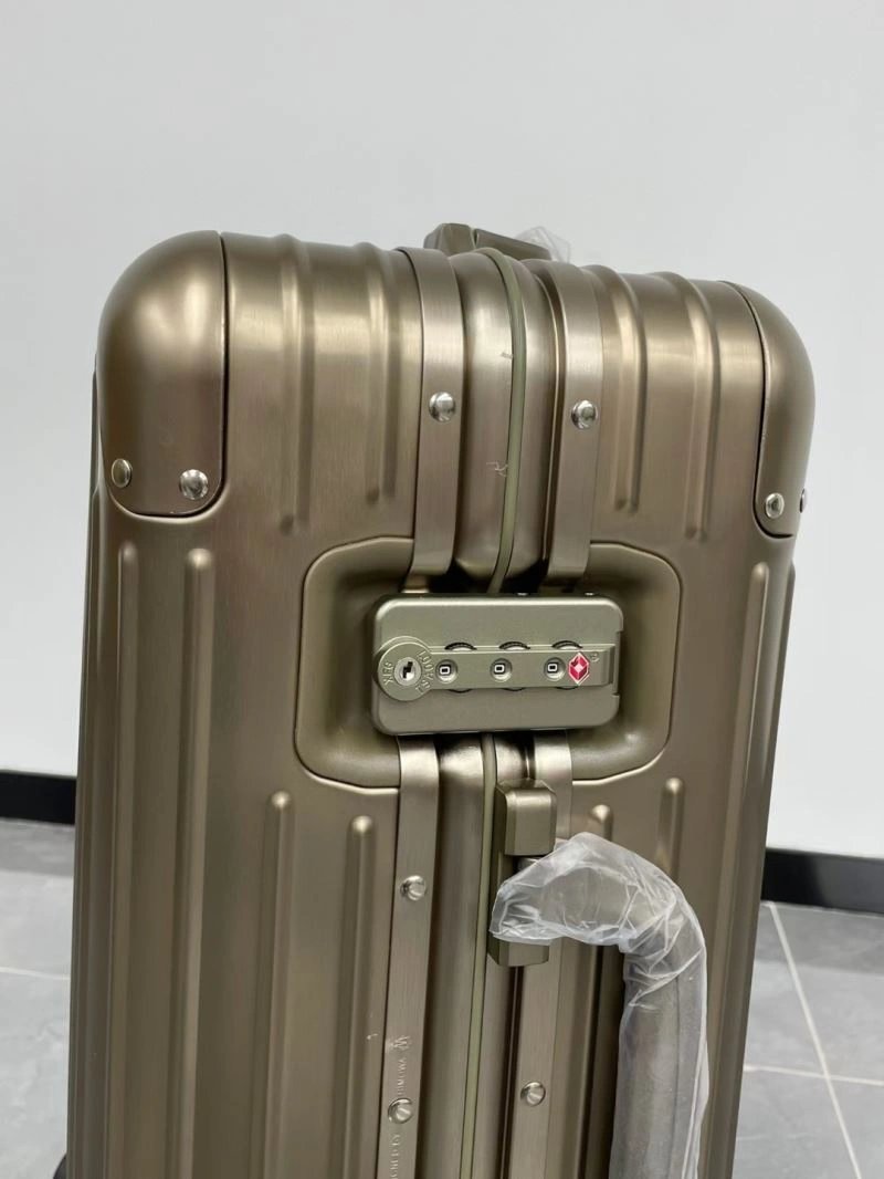 Indistinguishable Rimowa Suitcase