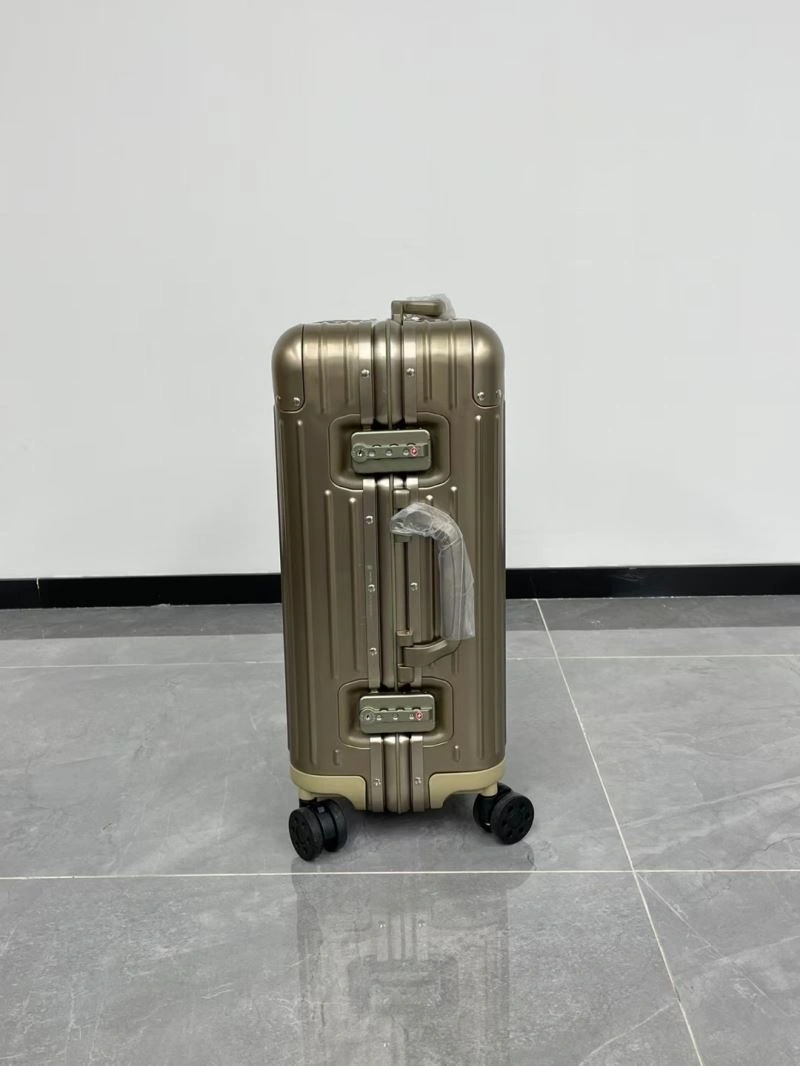 Indistinguishable Rimowa Suitcase