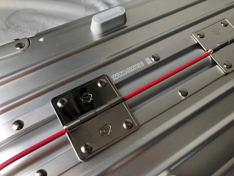 Mirror quality Rimowa Suitcase