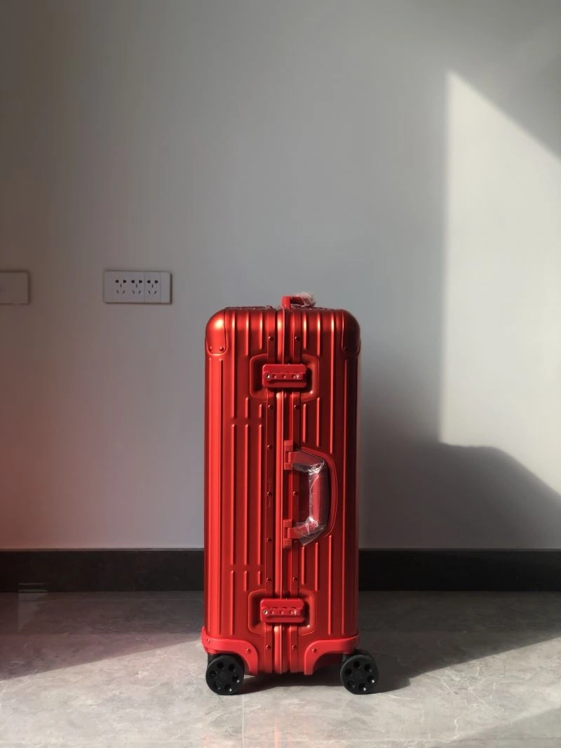Legit Rimowa Suitcase