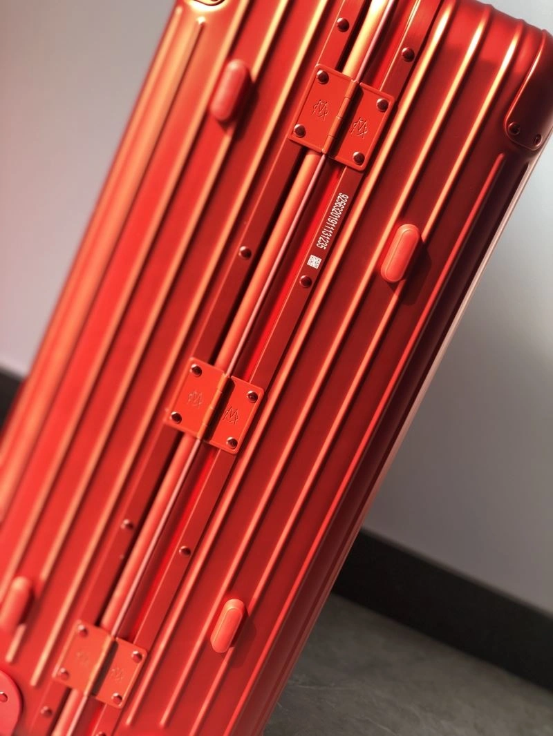 Legit Rimowa Suitcase