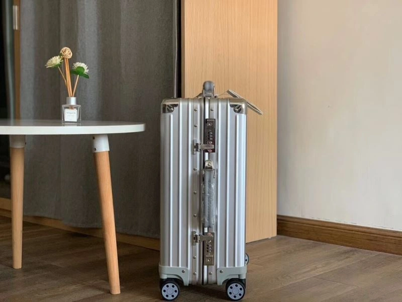 Accurate model Rimowa Suitcase