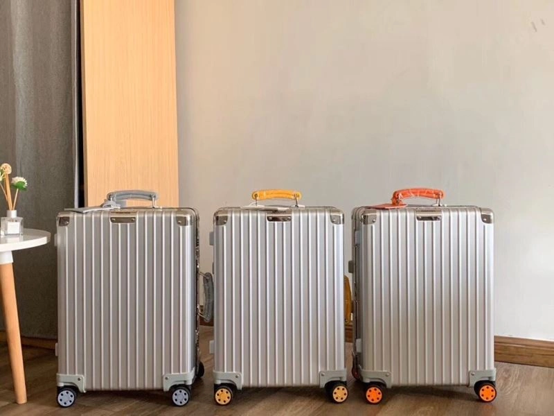 Accurate model Rimowa Suitcase