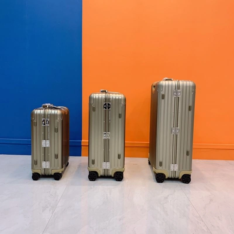 Cut-rate Rimowa Suitcase