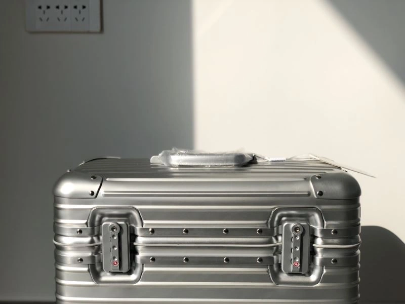 Accurate model Rimowa Suitcase