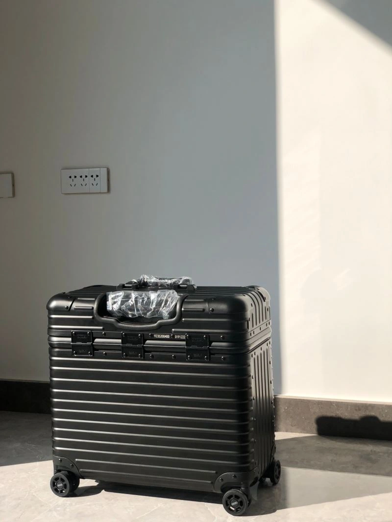 Indistinguishable Rimowa Suitcase