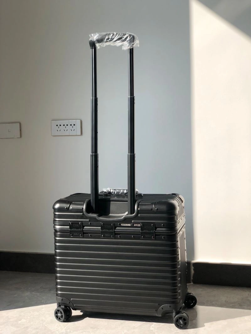 Indistinguishable Rimowa Suitcase