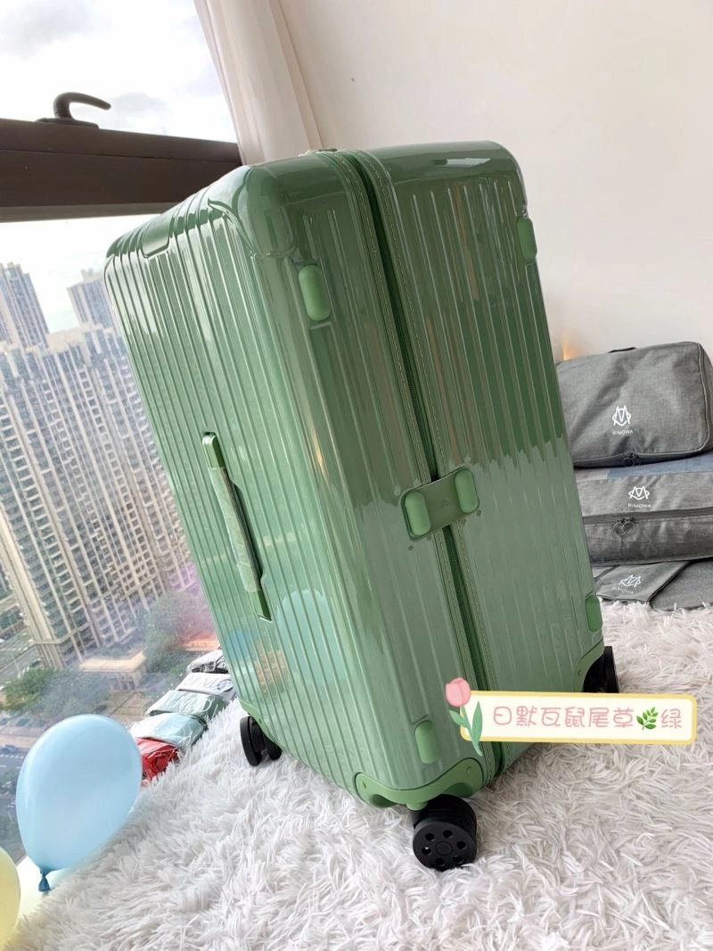 Accurate model Rimowa Suitcase