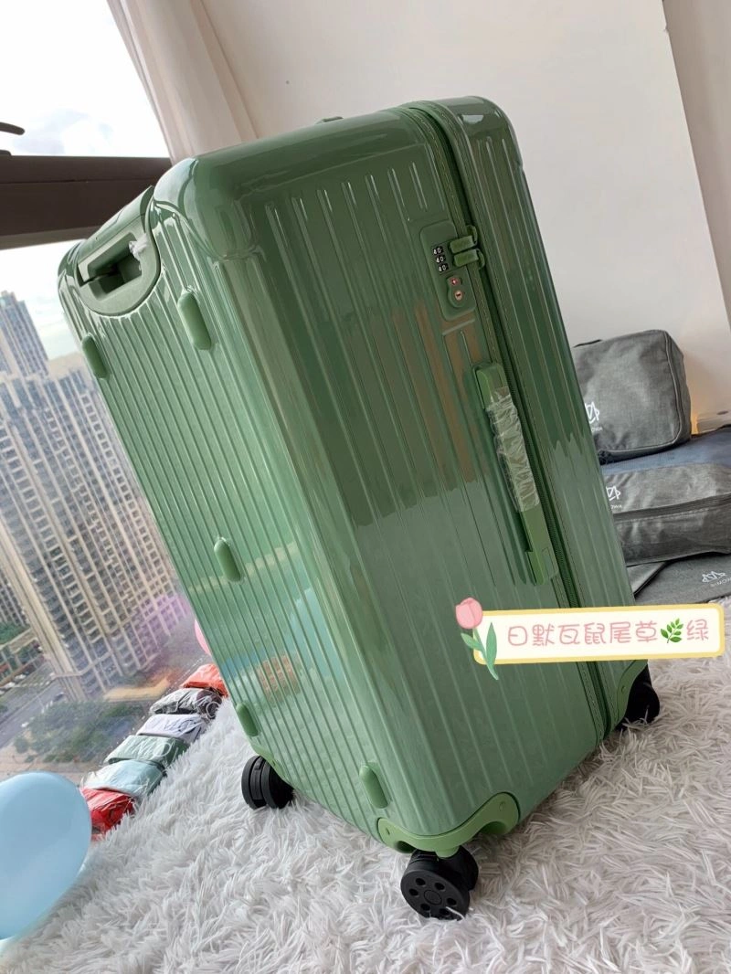 Accurate model Rimowa Suitcase