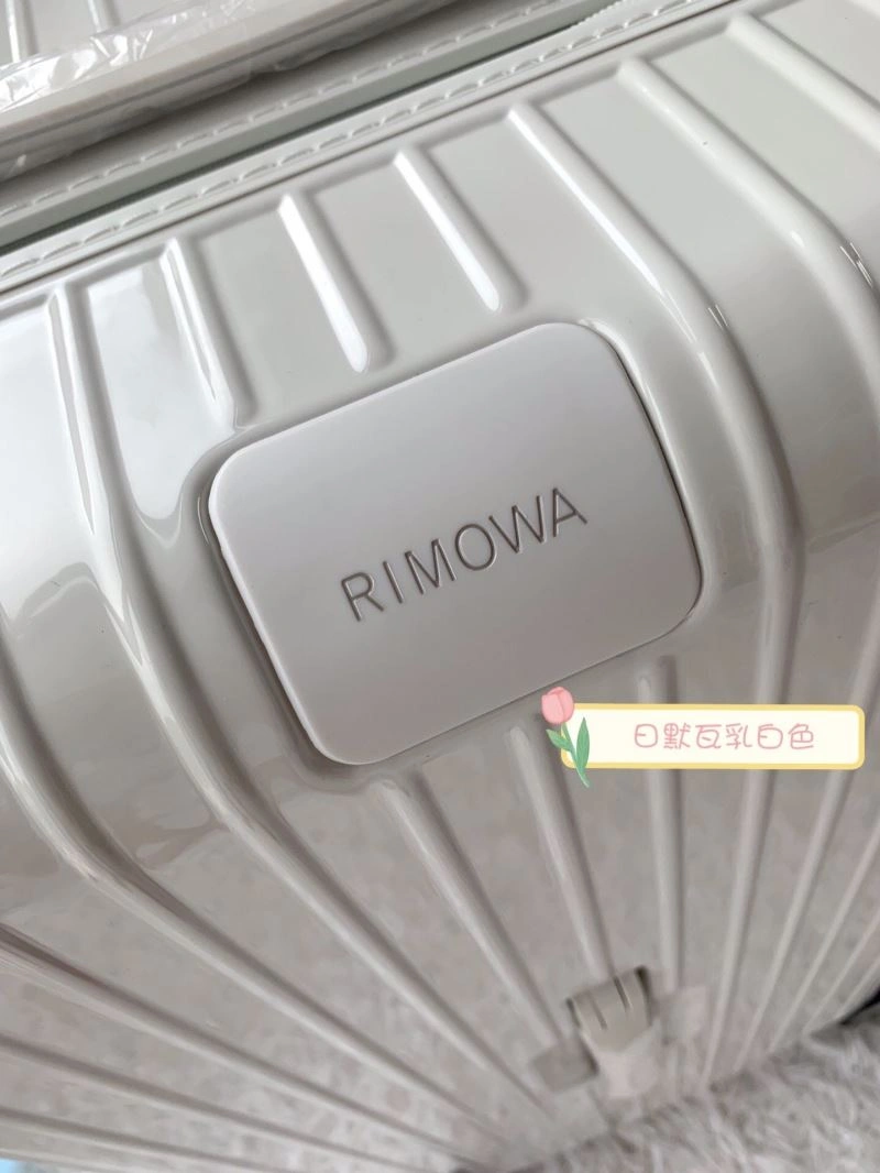 Reasonably priced Rimowa Suitcase