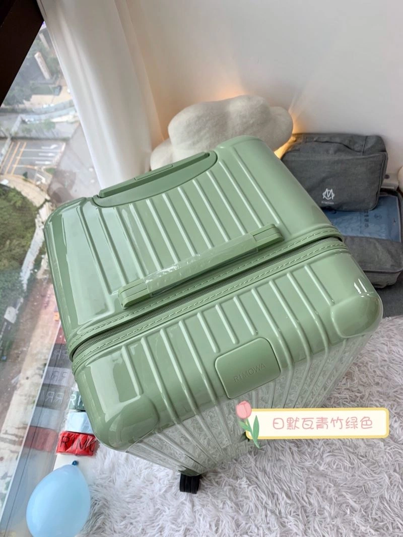 Mirror quality Rimowa Suitcase