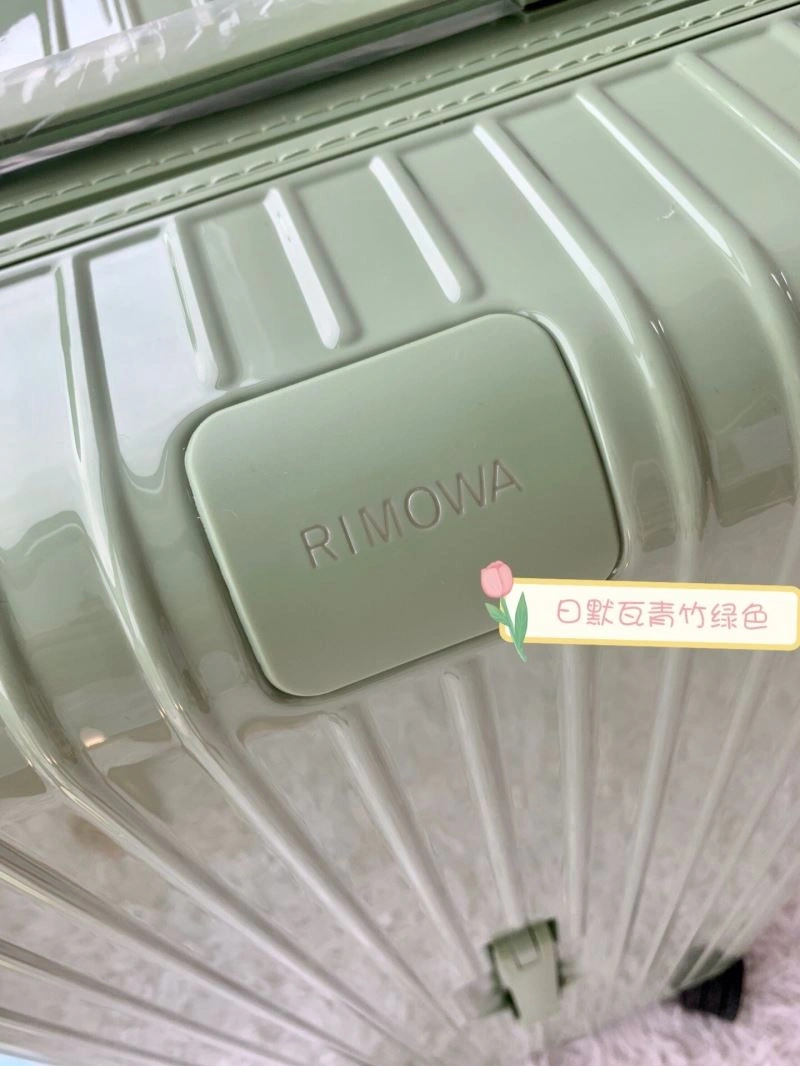 Mirror quality Rimowa Suitcase