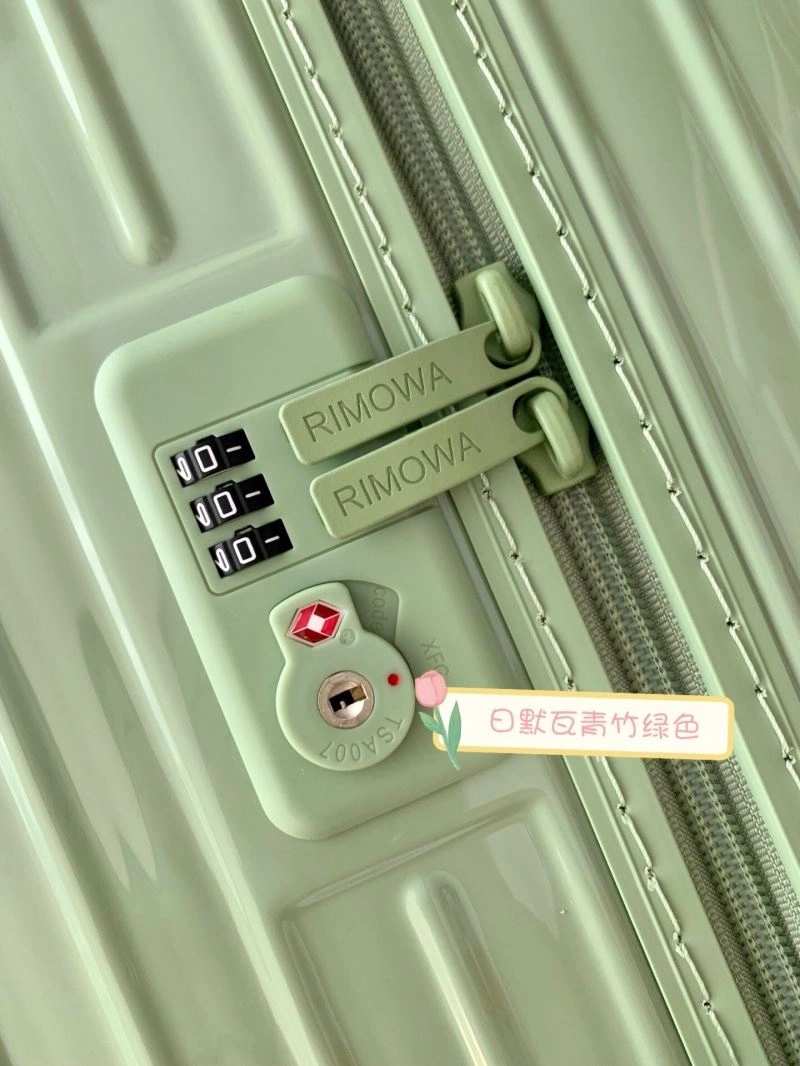 Mirror quality Rimowa Suitcase