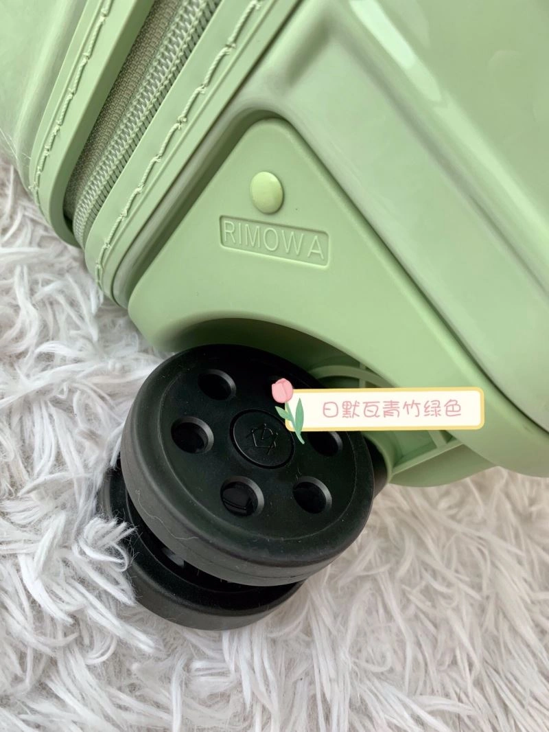 Mirror quality Rimowa Suitcase