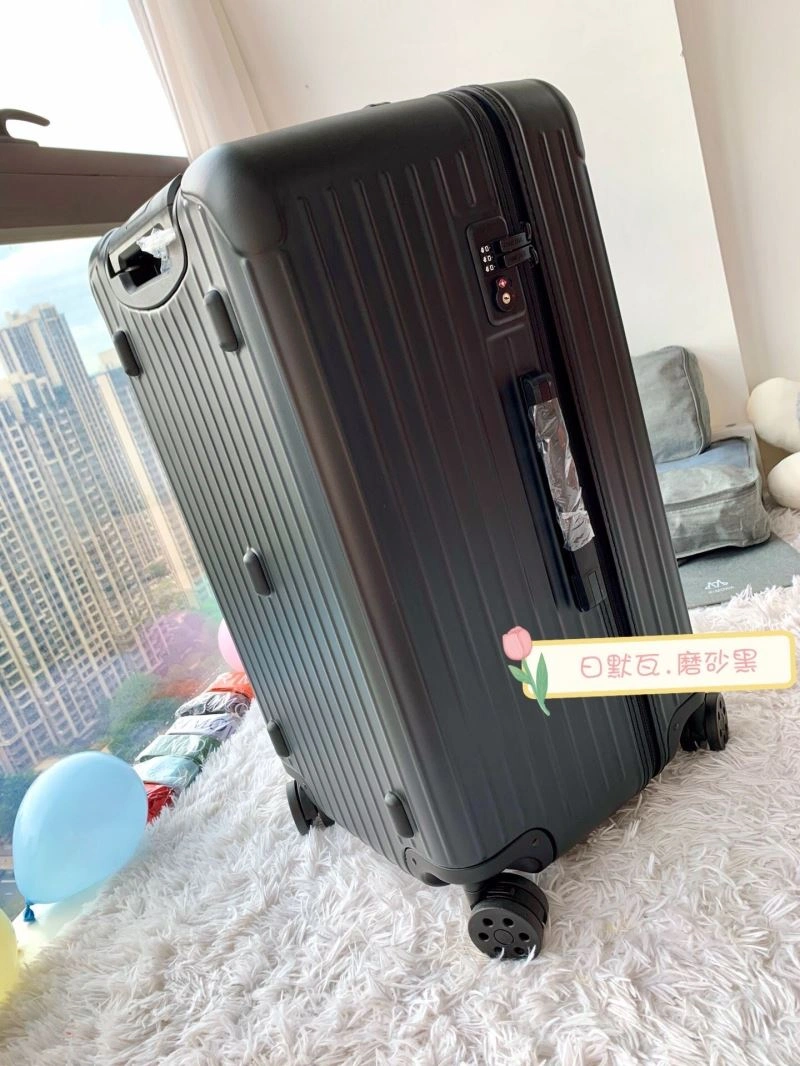 Accurate model Rimowa Suitcase