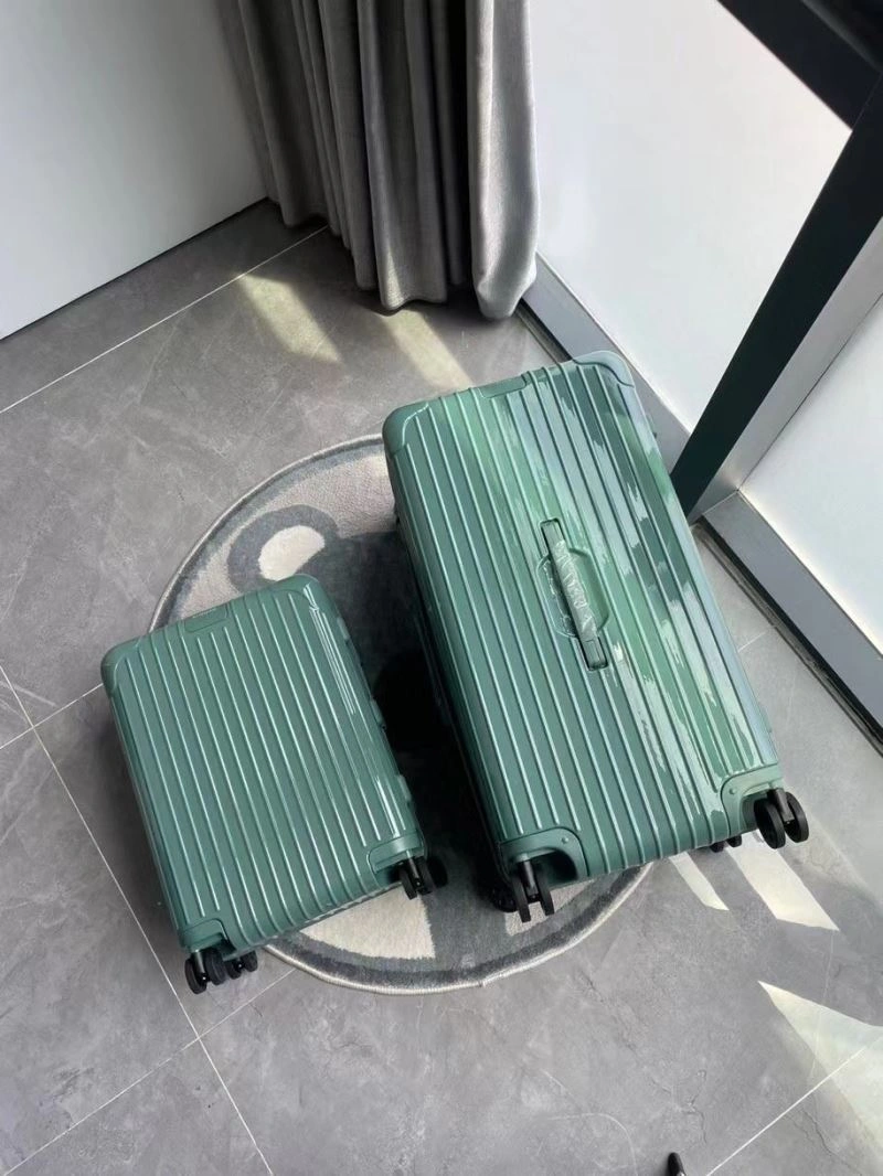 Mirror quality Rimowa Suitcase