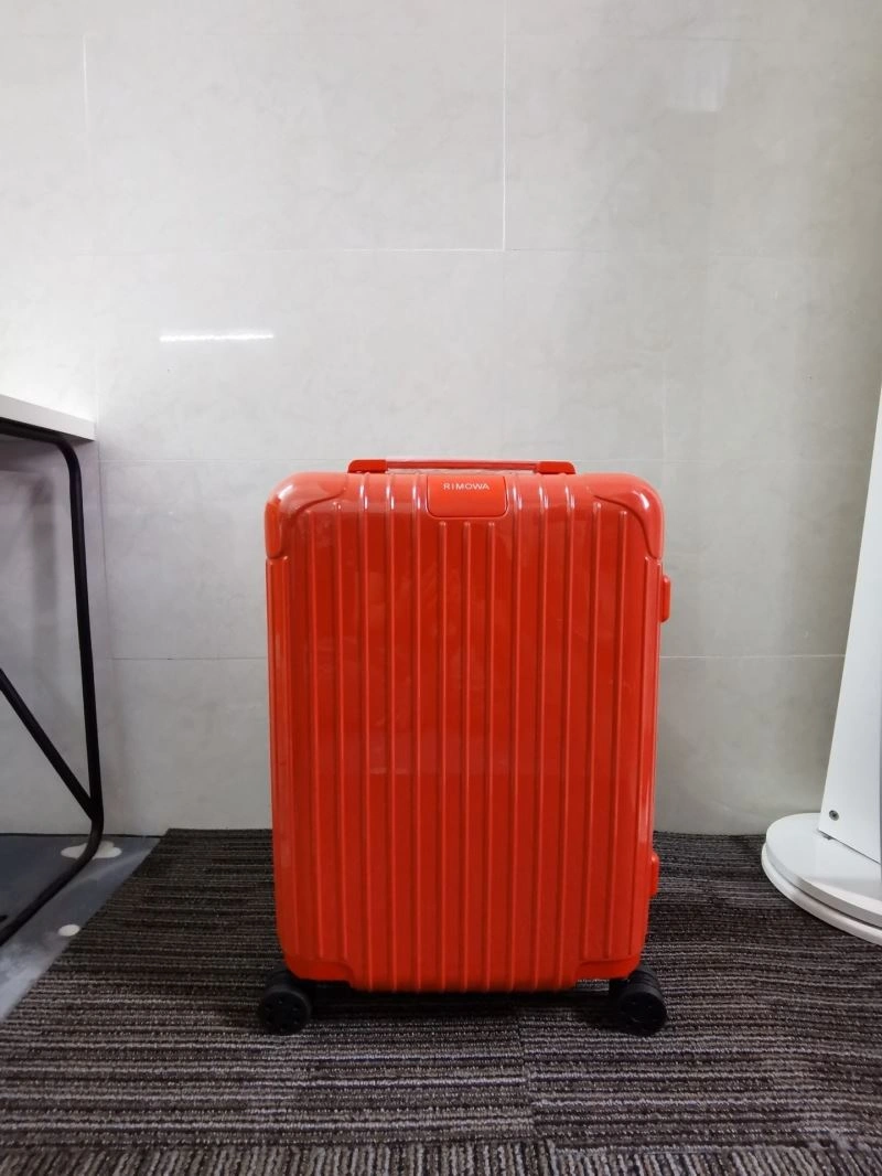 Legit Rimowa Suitcase