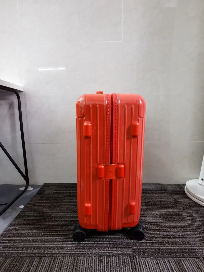 Legit Rimowa Suitcase