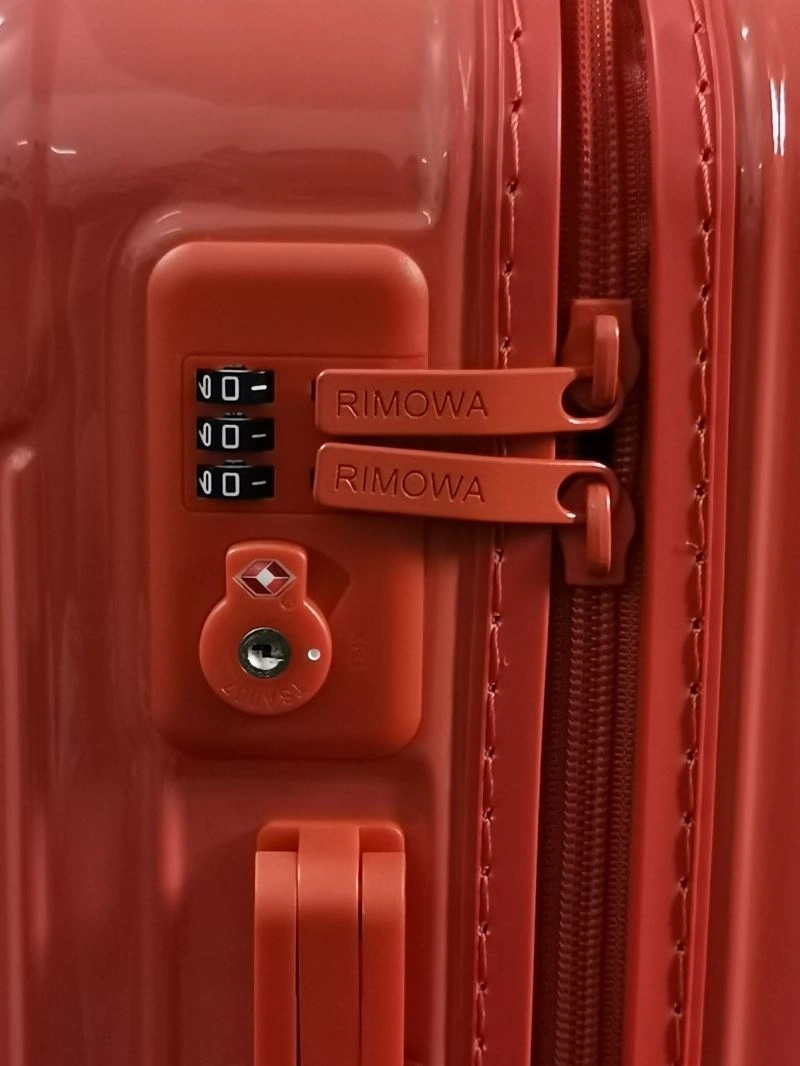 Legit Rimowa Suitcase