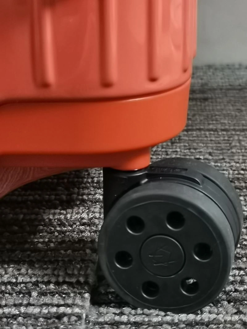 Legit Rimowa Suitcase
