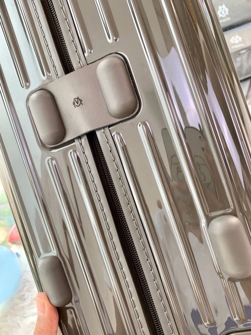 Cut-rate Rimowa Suitcase