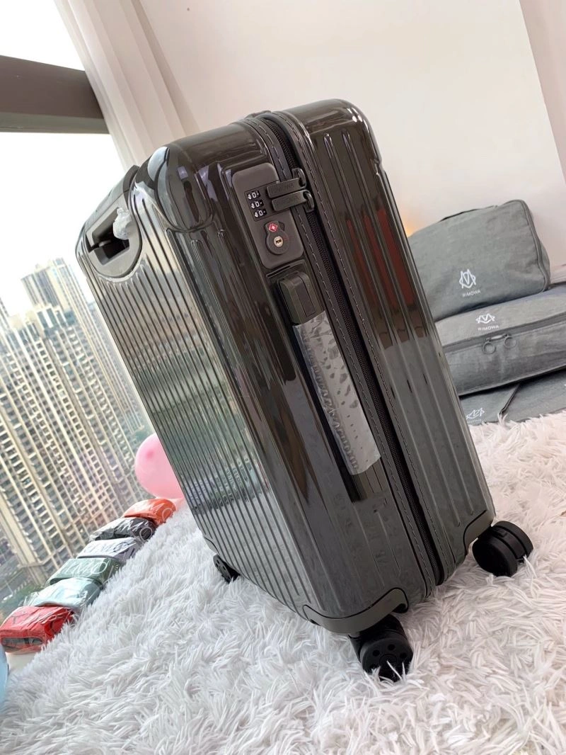 Cut-rate Rimowa Suitcase