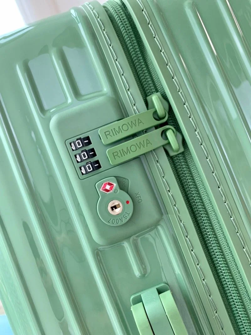 High fidelity Rimowa Suitcase