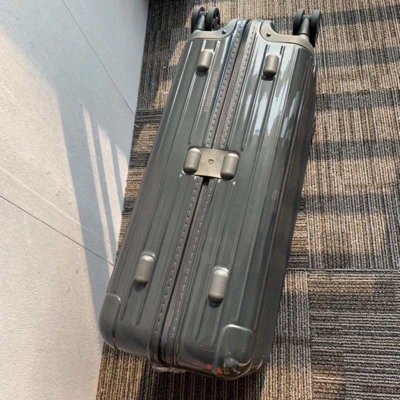 Top match Rimowa Suitcase