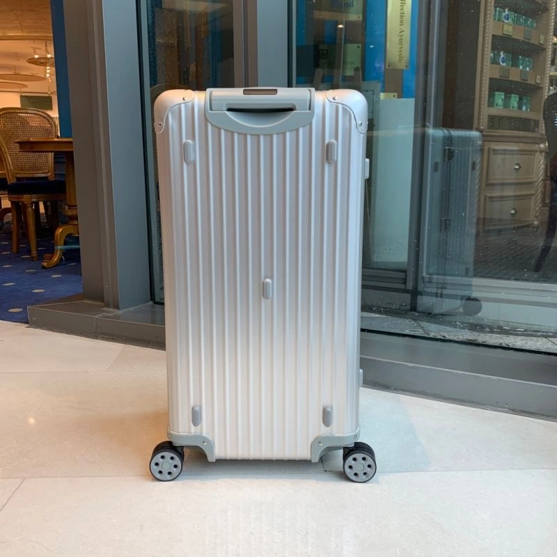 Indistinguishable Rimowa Suitcase