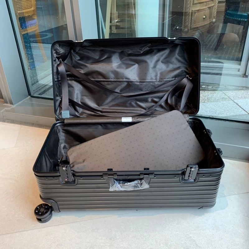Precise copy Rimowa Suitcase