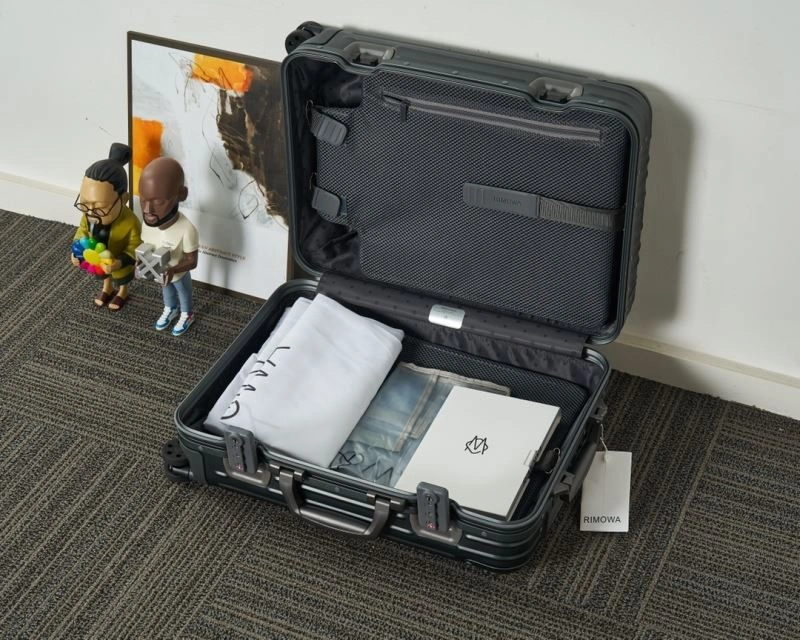 Exact replica Rimowa Suitcase