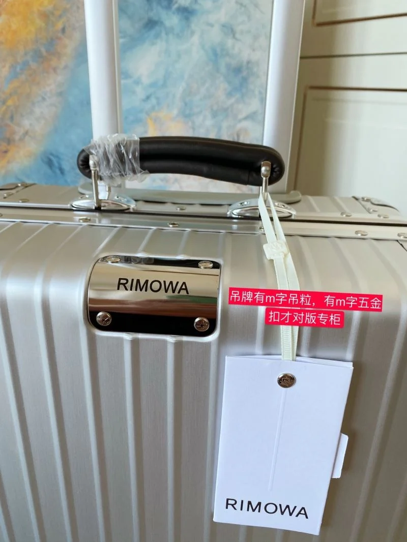 Accurate model Rimowa Suitcase