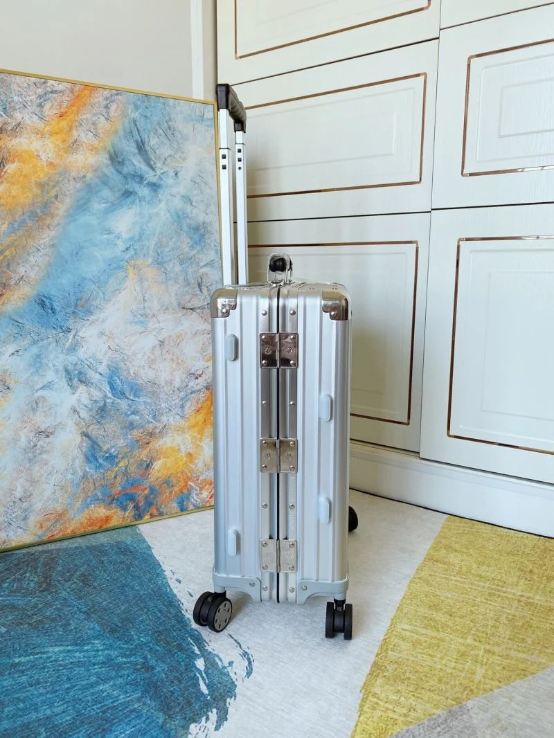 Accurate model Rimowa Suitcase