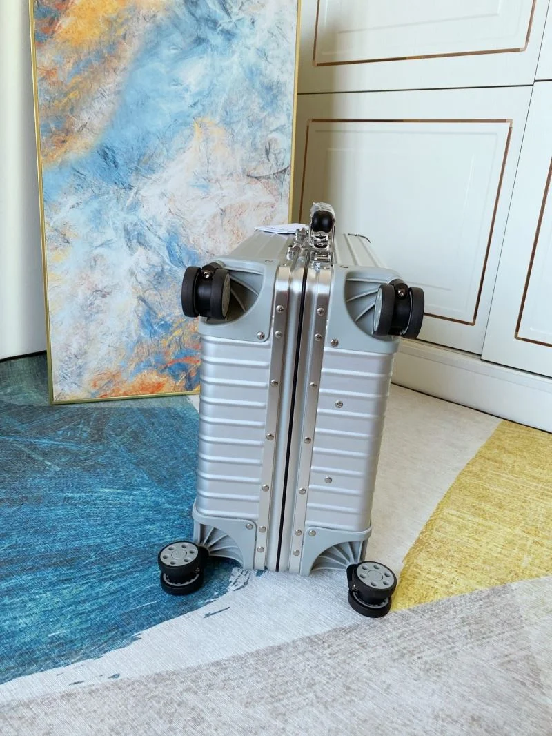 Accurate model Rimowa Suitcase
