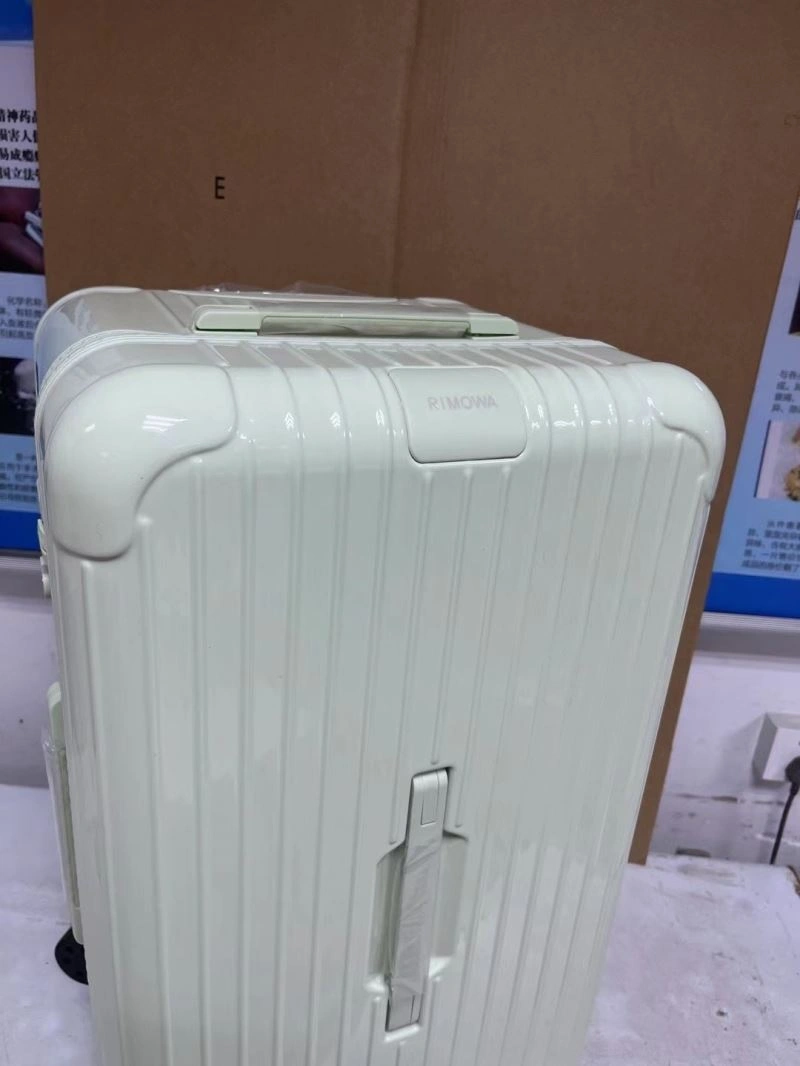 Legit Rimowa Suitcase