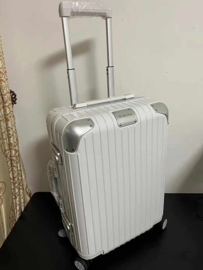 Indistinguishable Rimowa Suitcase