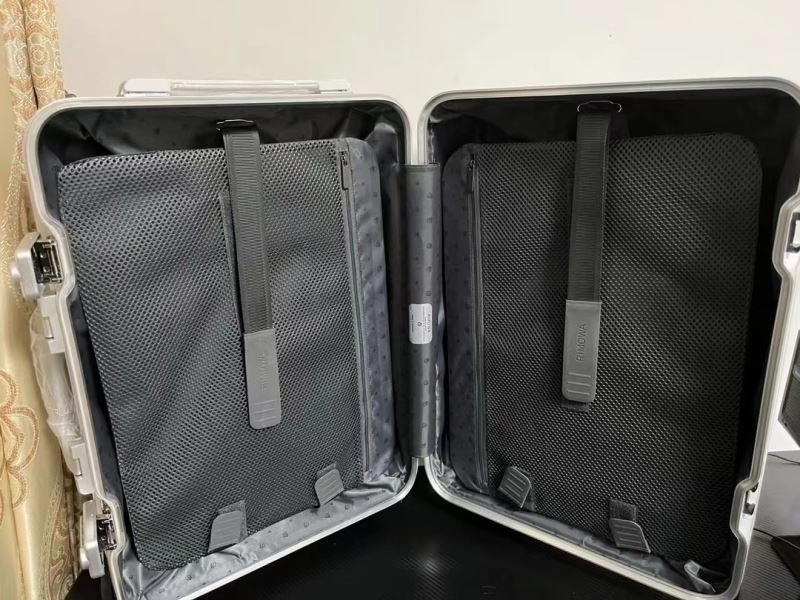 Indistinguishable Rimowa Suitcase