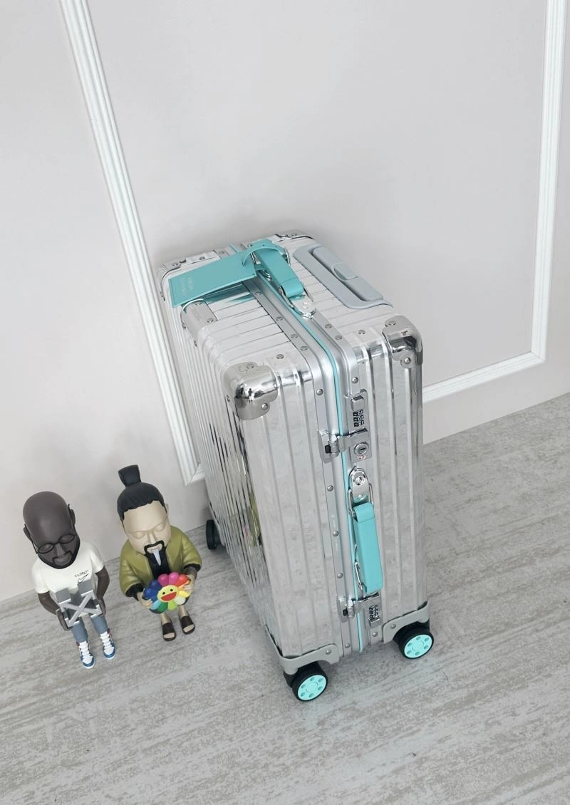 Exact replica Rimowa x Tiffany Suitcase