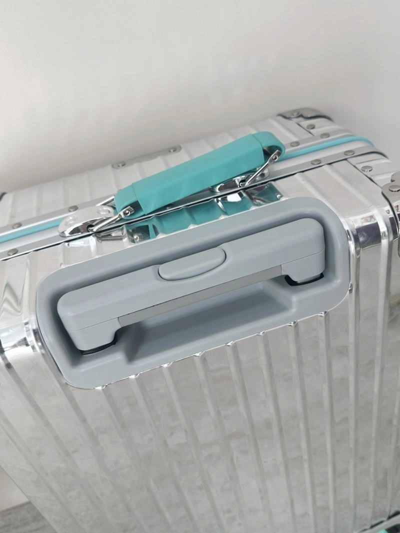 Exact replica Rimowa x Tiffany Suitcase