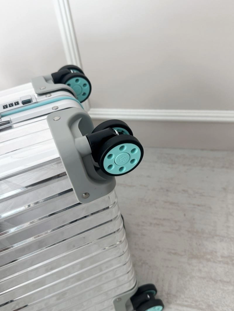 Exact replica Rimowa x Tiffany Suitcase