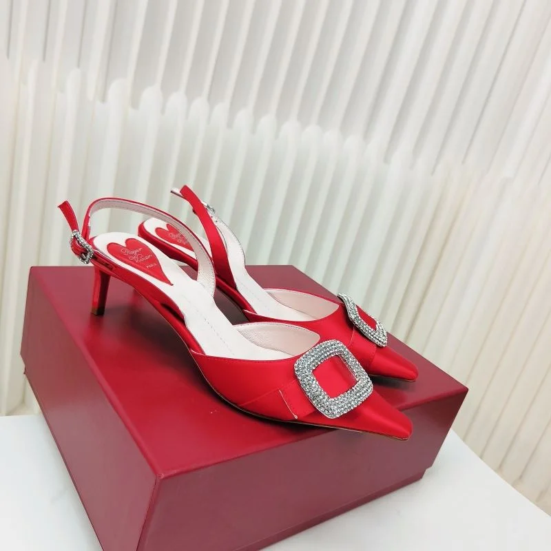 Accurate model Roger Vivier Sandals