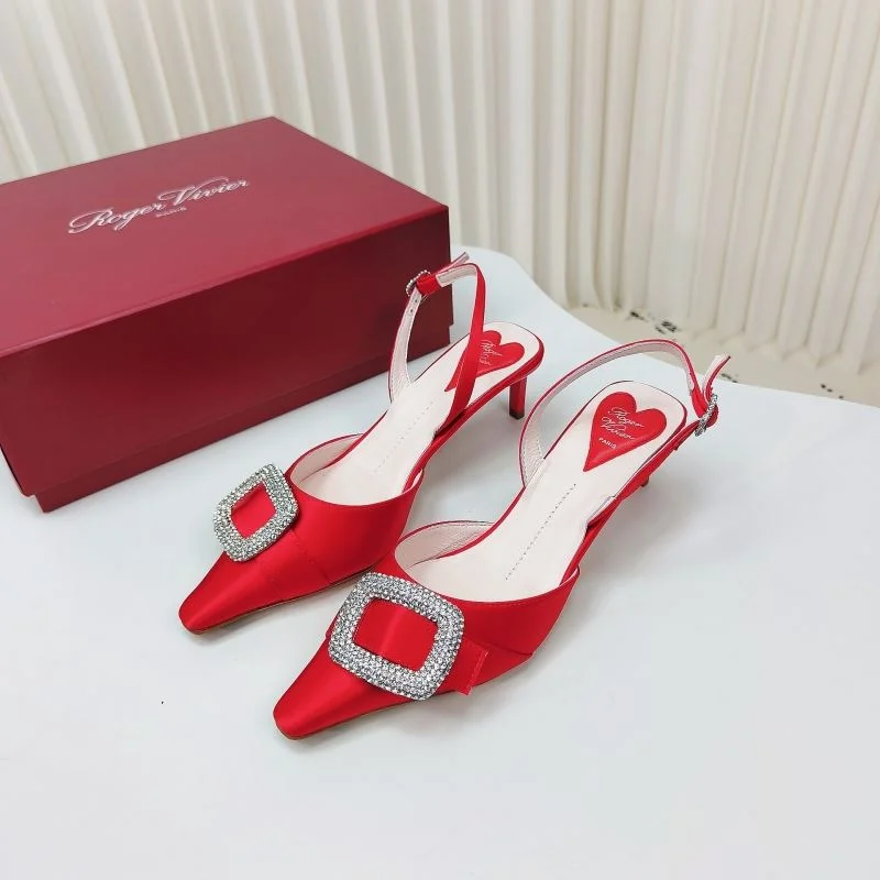 Accurate model Roger Vivier Sandals
