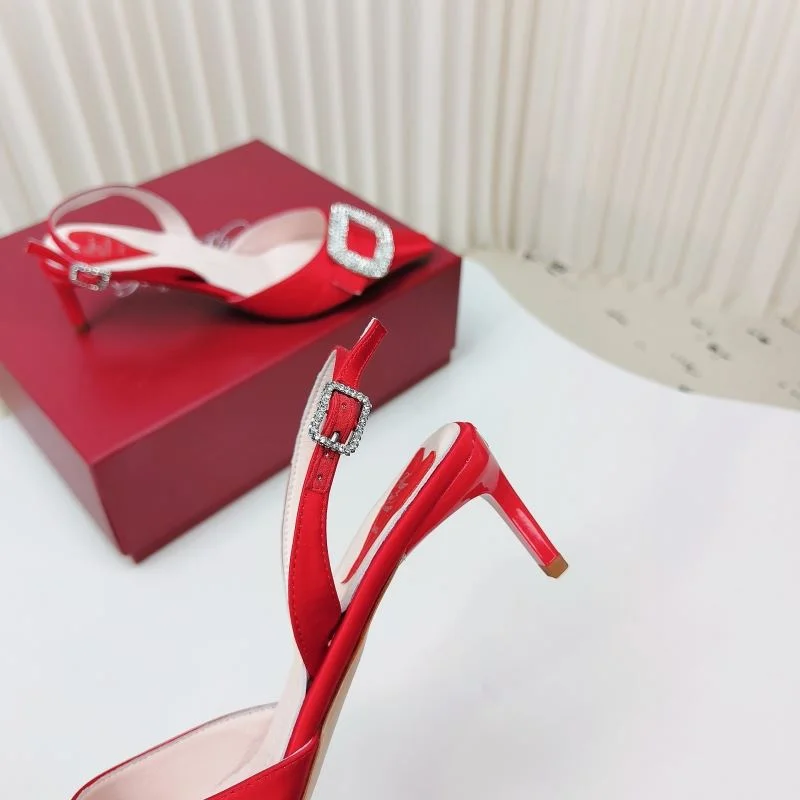 Accurate model Roger Vivier Sandals