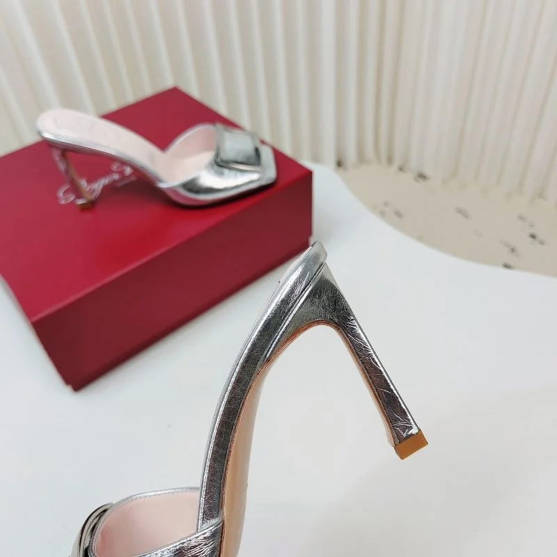 Discounted Roger Vivier Sandals