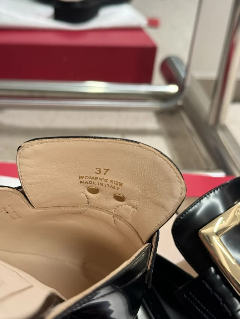 Affordable Roger Vivier Sandals