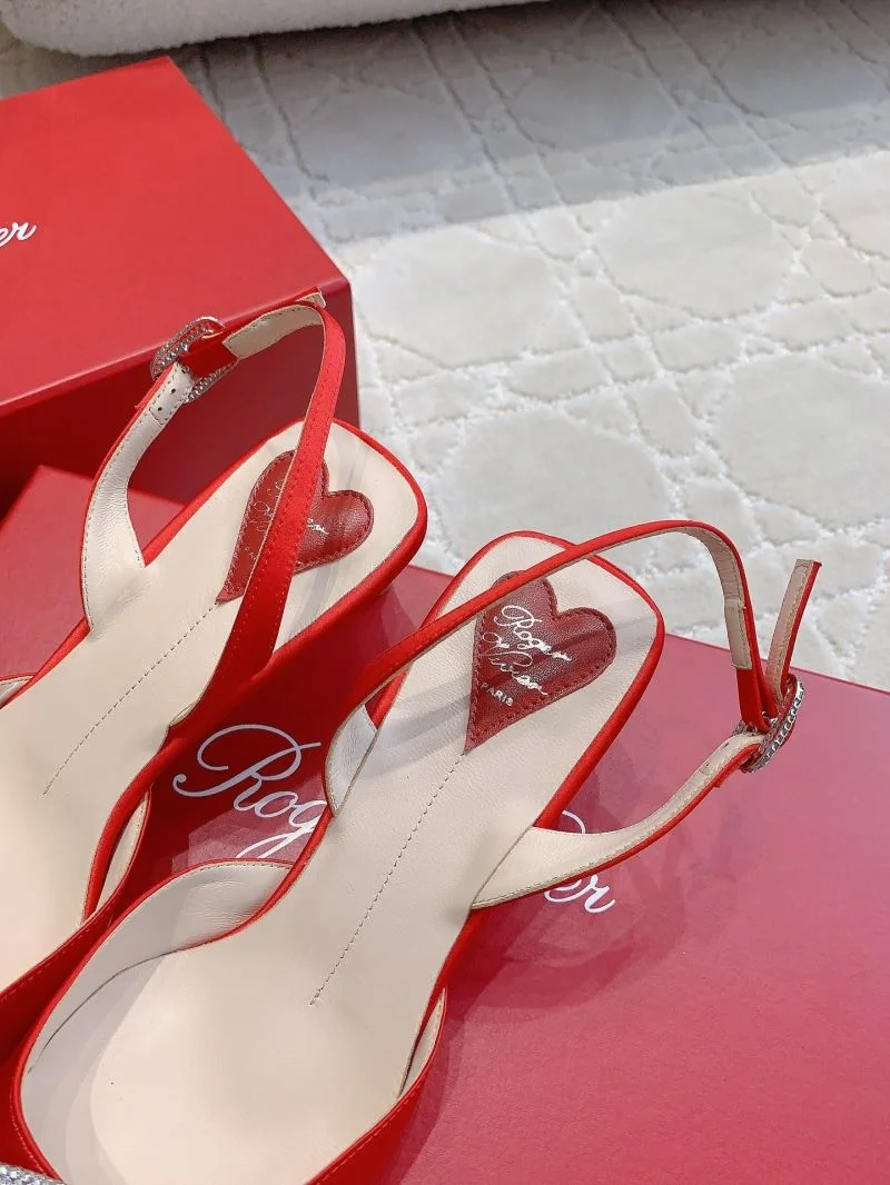 Exact replica Roger Vivier Sandals