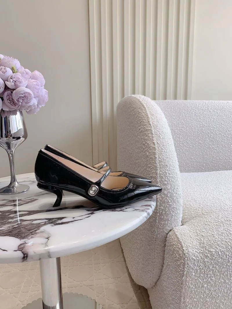 Affordable Roger Vivier Sandals